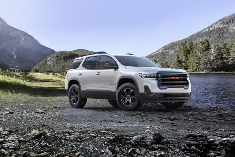 2025 GMC Acadia Review: Big Shoes, Bigger Cabin, and a Turbo That Tries ...