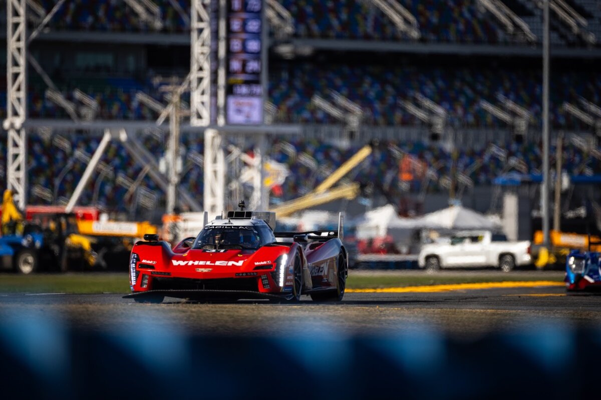 Cadillac V-Series.R opens IMSA 2026 Rolex 24 campaign